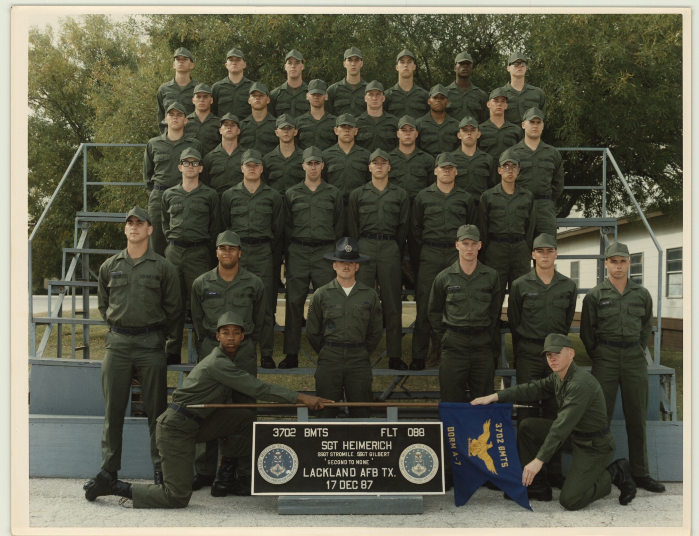 3702 Flt 088 Dec 1987