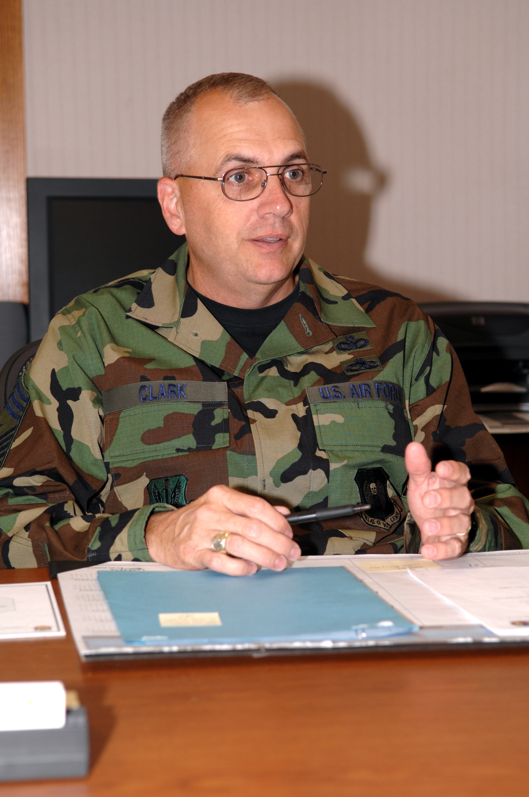 New 5th BW command chief addresses Airmen > Minot Air Force Base ...
