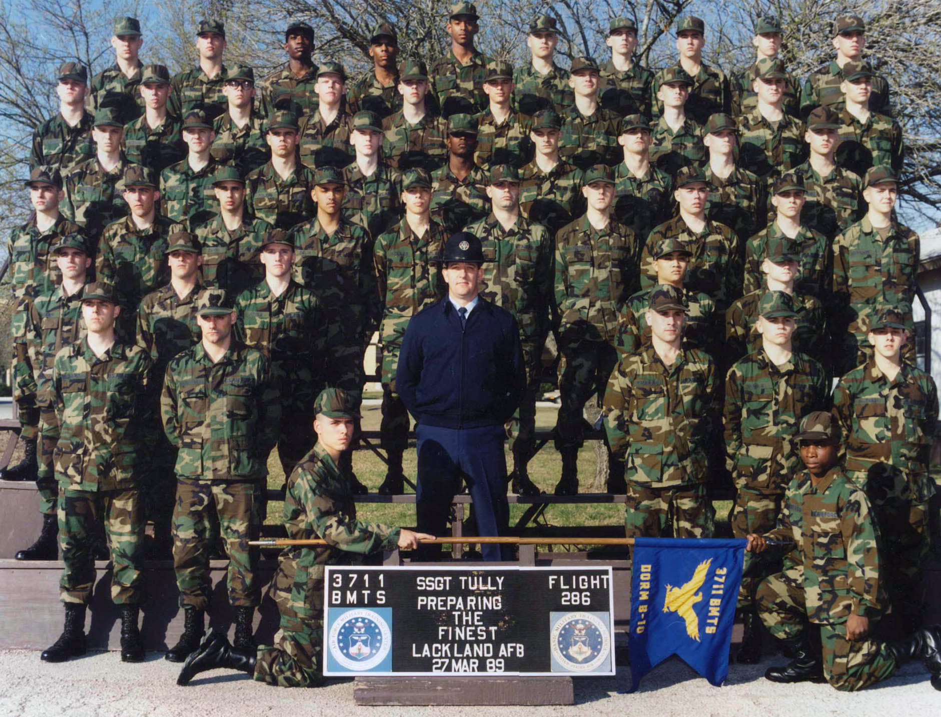 3711 Flt 286 Mar 1989