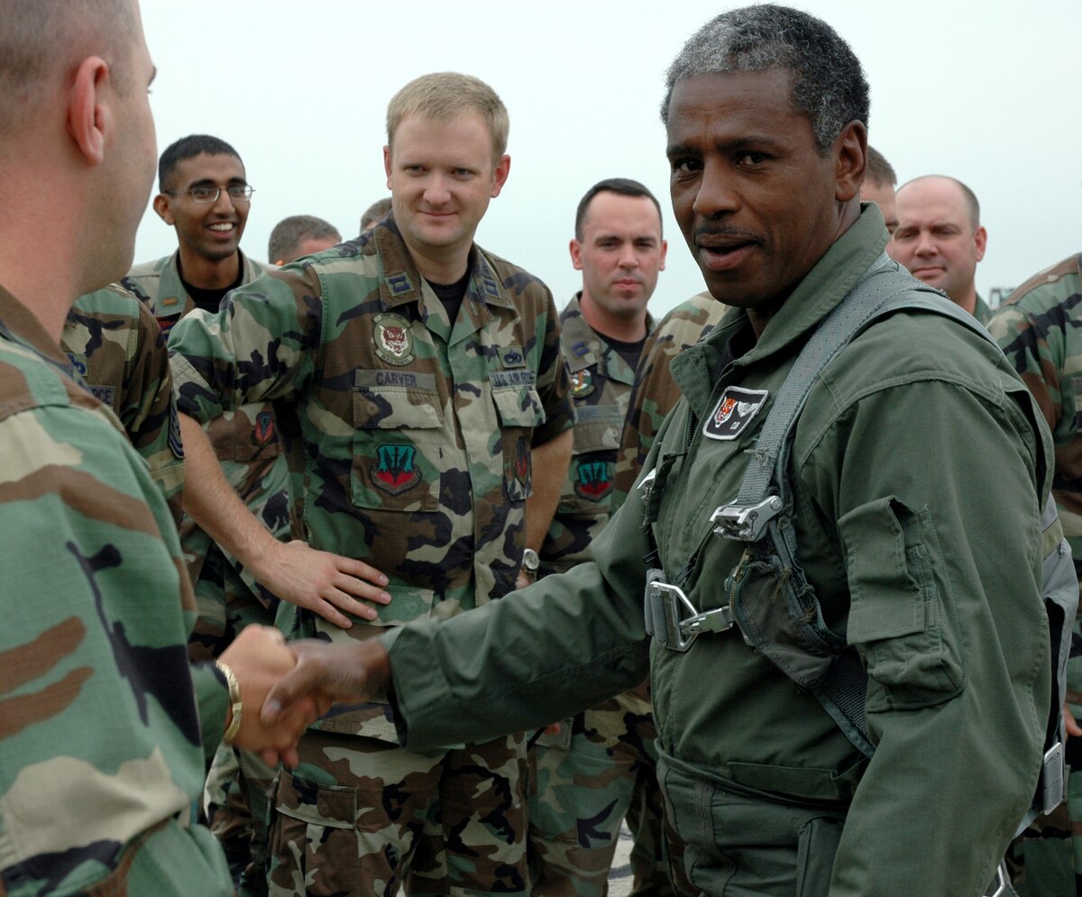 Col. Whitley's goodbye flight > Mountain Home Air Force Base > Article ...