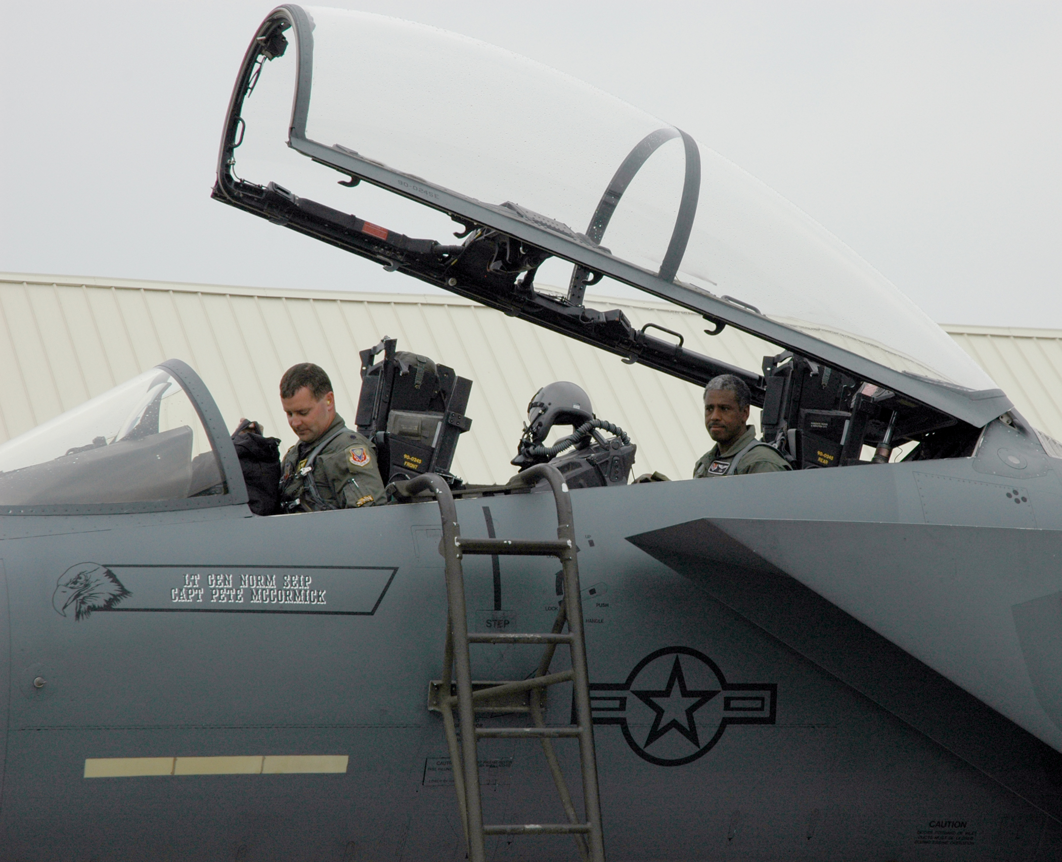 Col. Whitley's goodbye flight > Mountain Home Air Force Base > Article ...