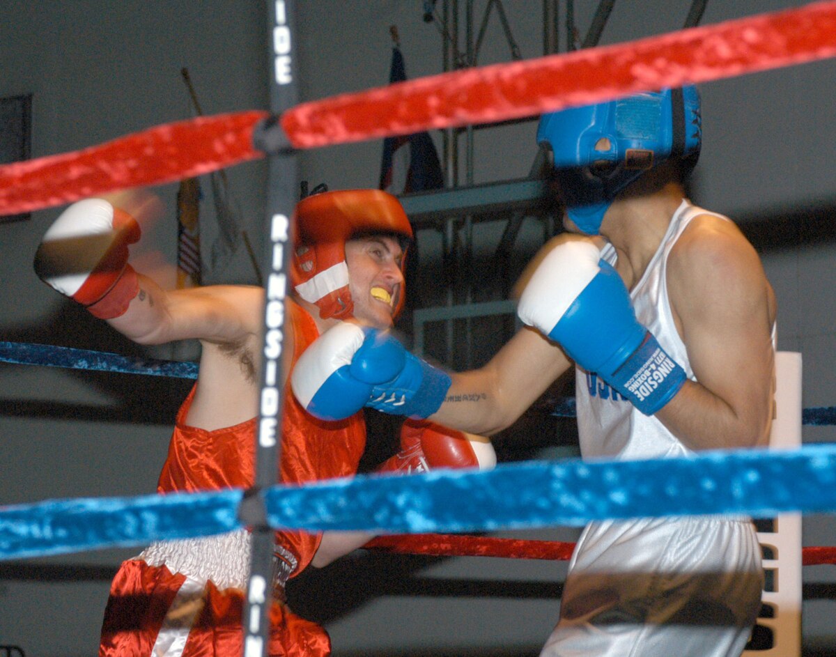Airmen, Soldiers compete during boxing tourney > Air Force > Article ...