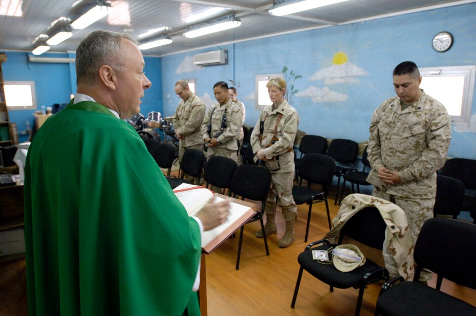 Air Force chaplain shares faith in Afghanistan > U.S. Marine Corps ...