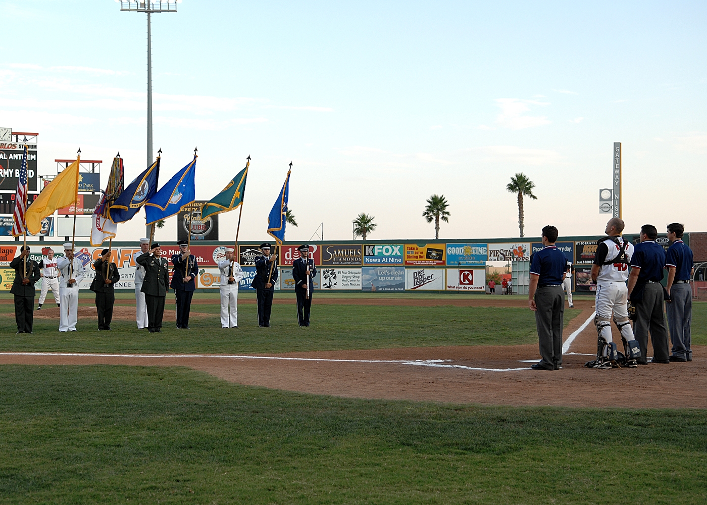 El Paso Diablos host military appreciation > Holloman Air Force Base ...