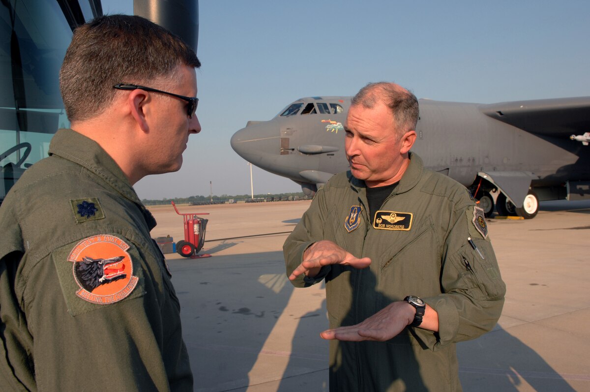 Barksdale Airmen recreate history > Air Force > Article Display