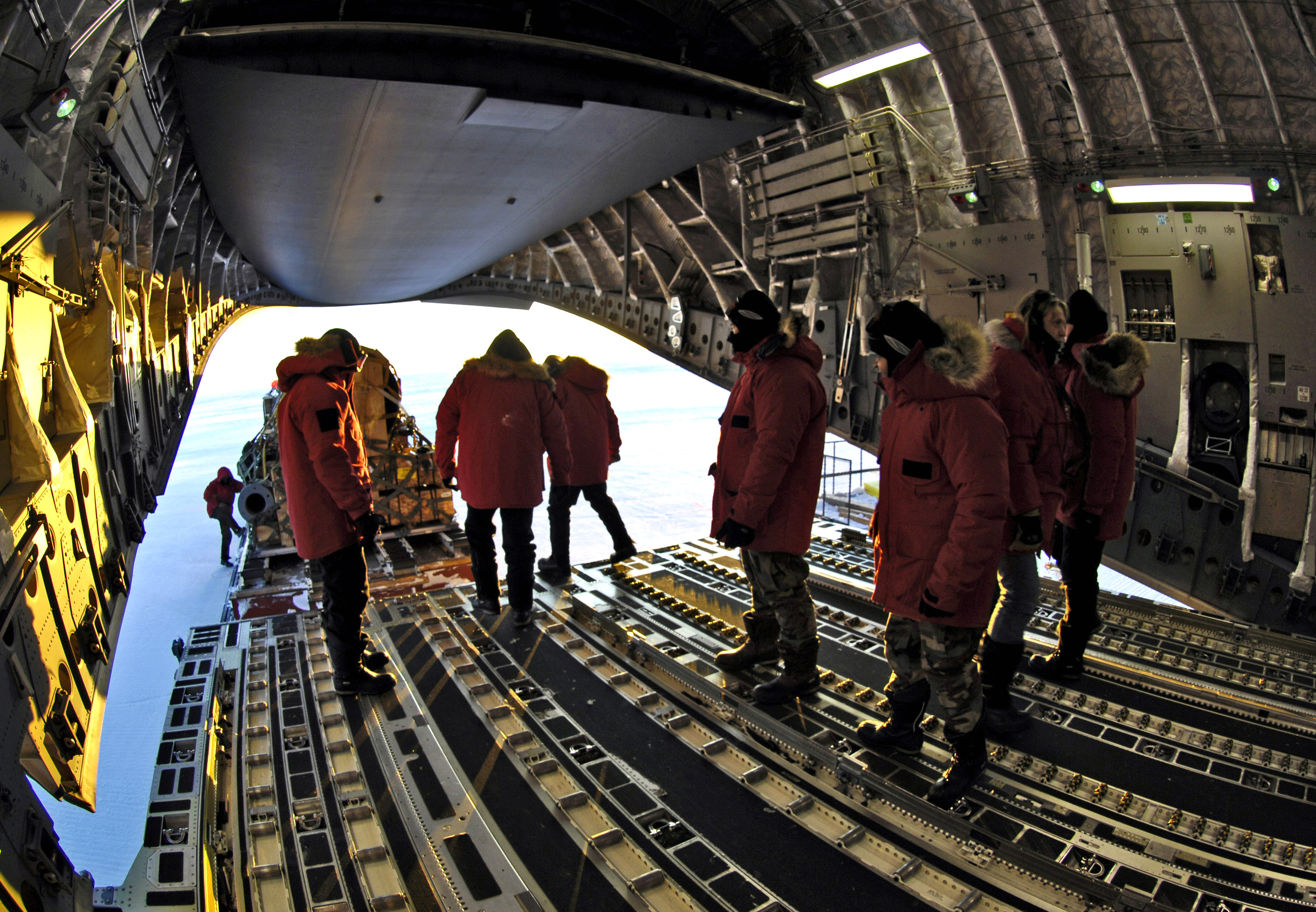 Winter flights to Antarctica wrap up > Air Force > Article Display