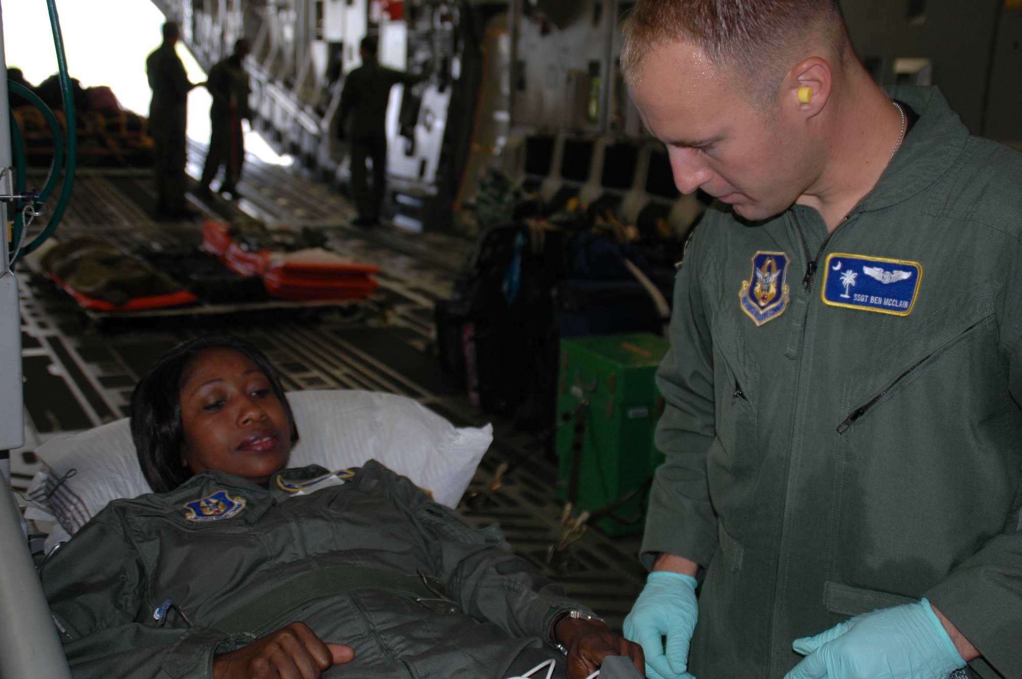 Medical crews train for any situation > 315th Airlift Wing > Article ...