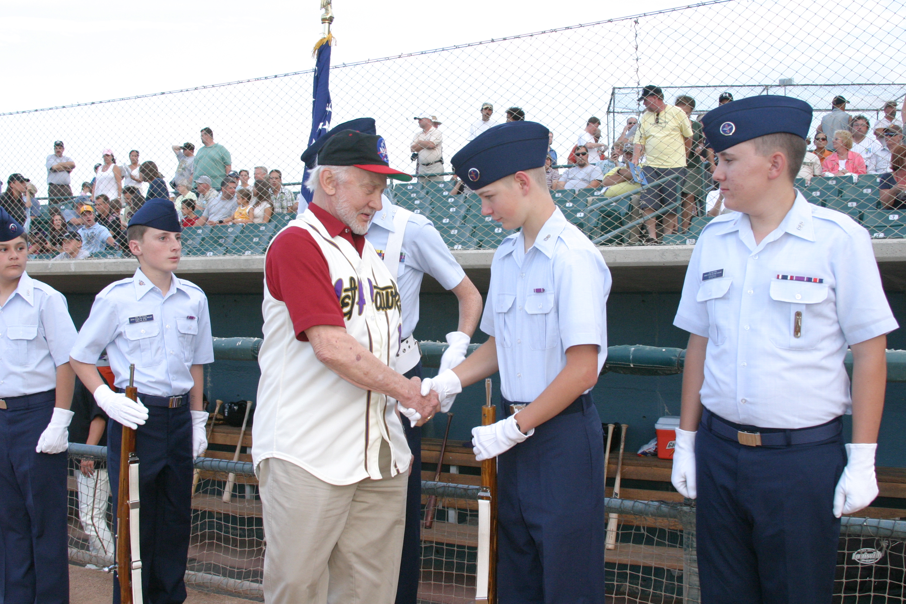 CAP offers volunteer opportunities to youth, adults > Edwards Air Force ...