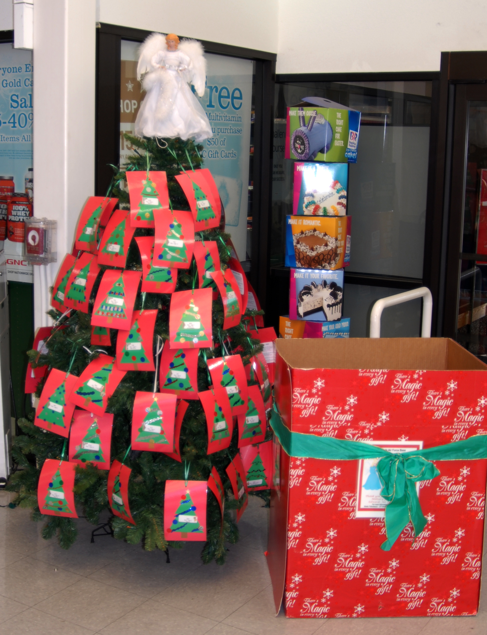 Angel Tree helps raise holiday spirits > Edwards Air Force Base ...