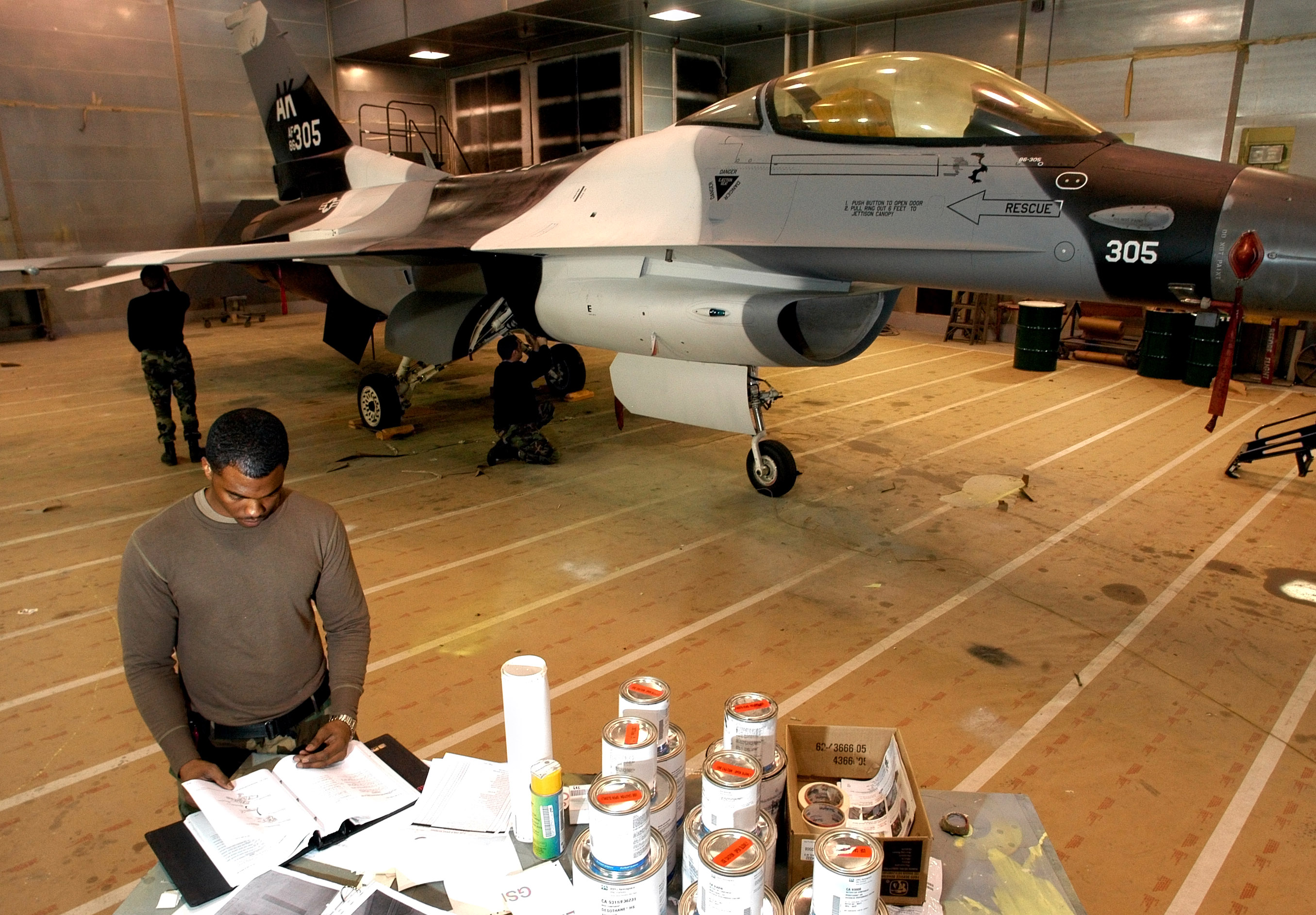 Kunsan Airmen paint arctic F-16s for Eielson > Air Force > Article Display