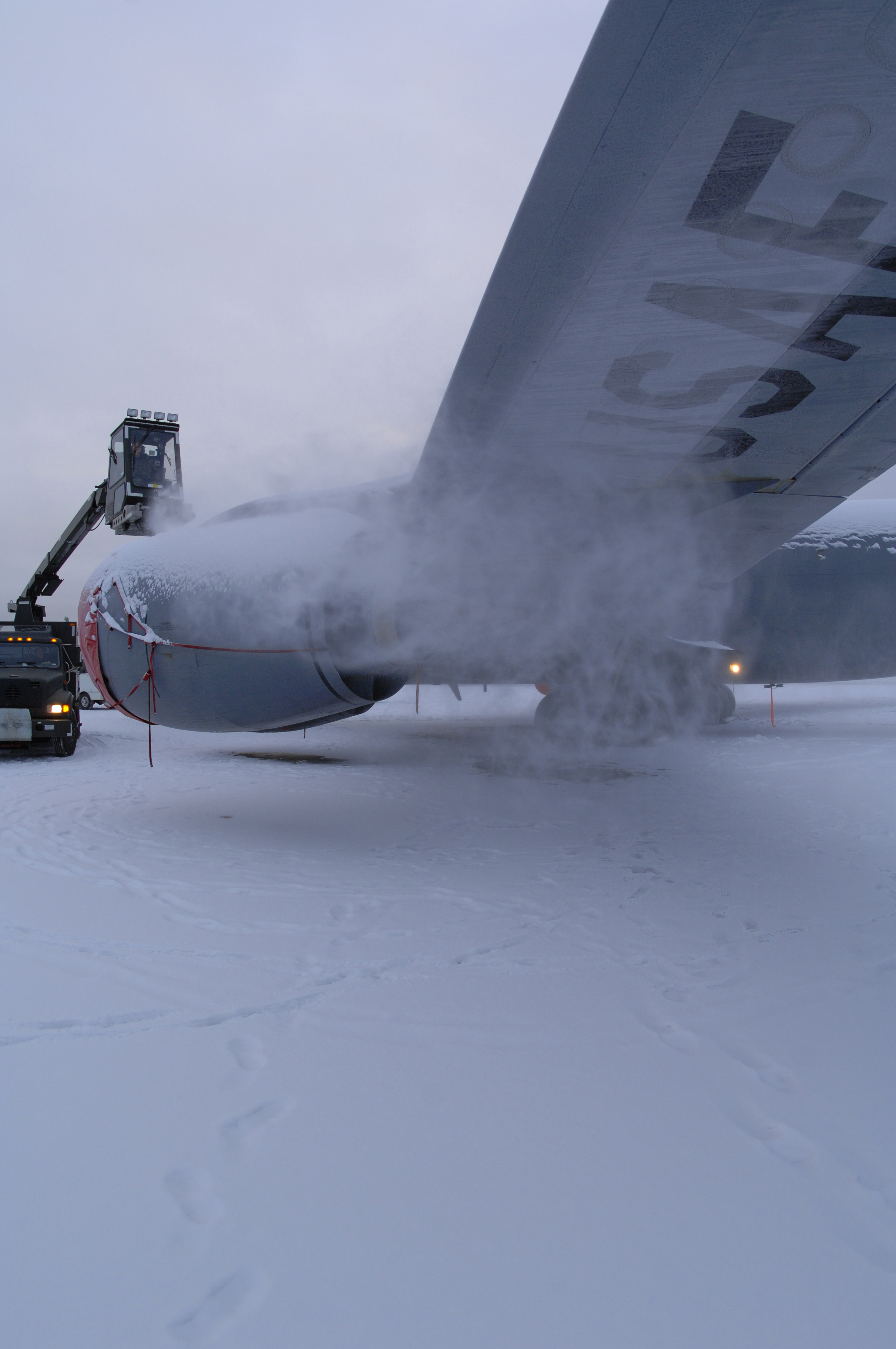 De-Icing Off The Top > Eielson Air Force Base > Display