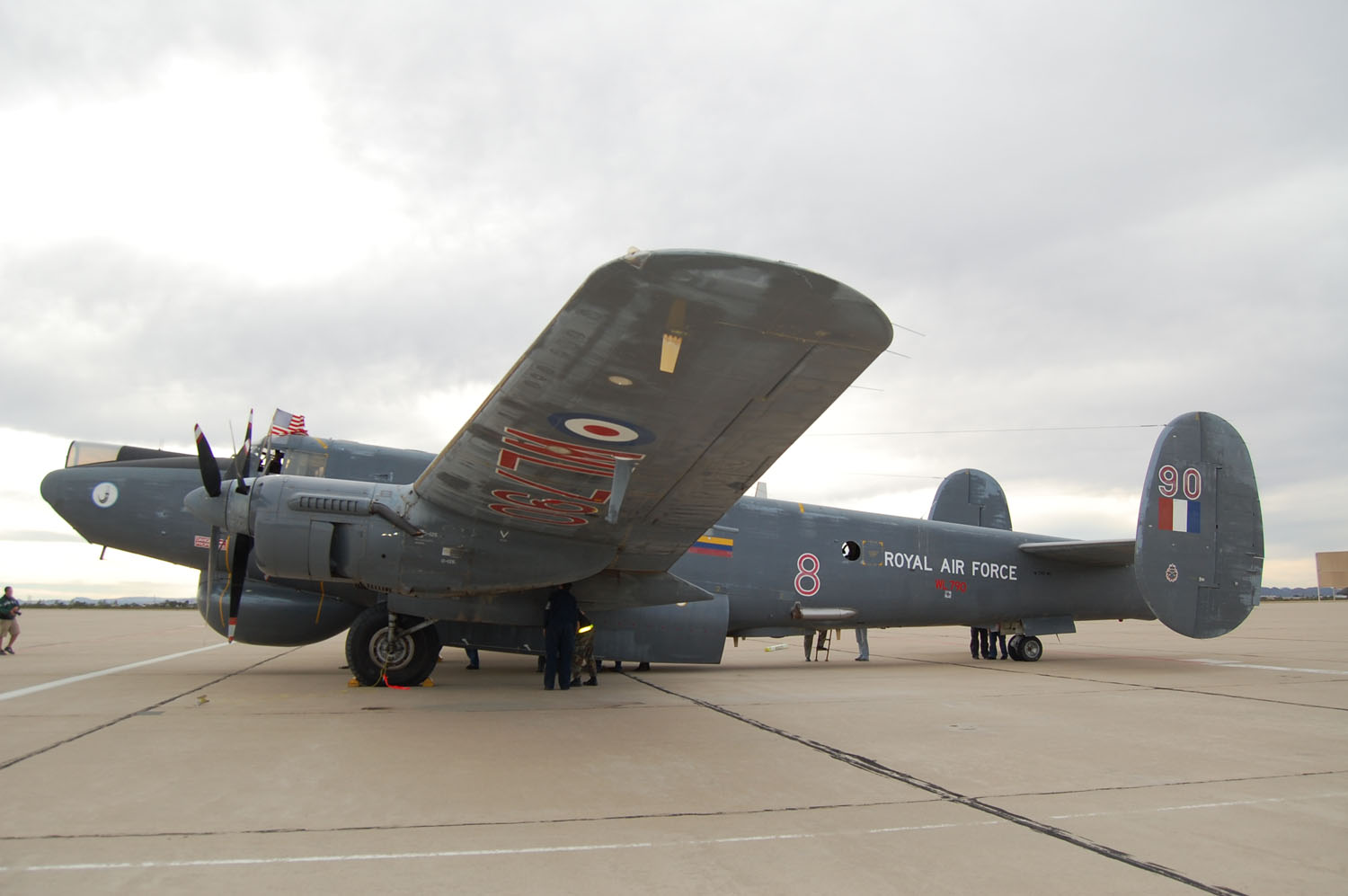 British bomber arrived at Pima Air & Space Museum Dec. 16 > Davis ...
