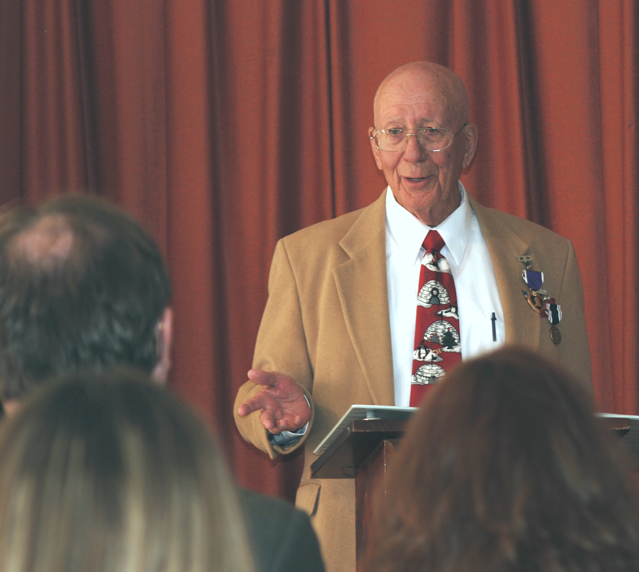 Korean War veteran receives medals after 55 years > 301st Fighter Wing ...