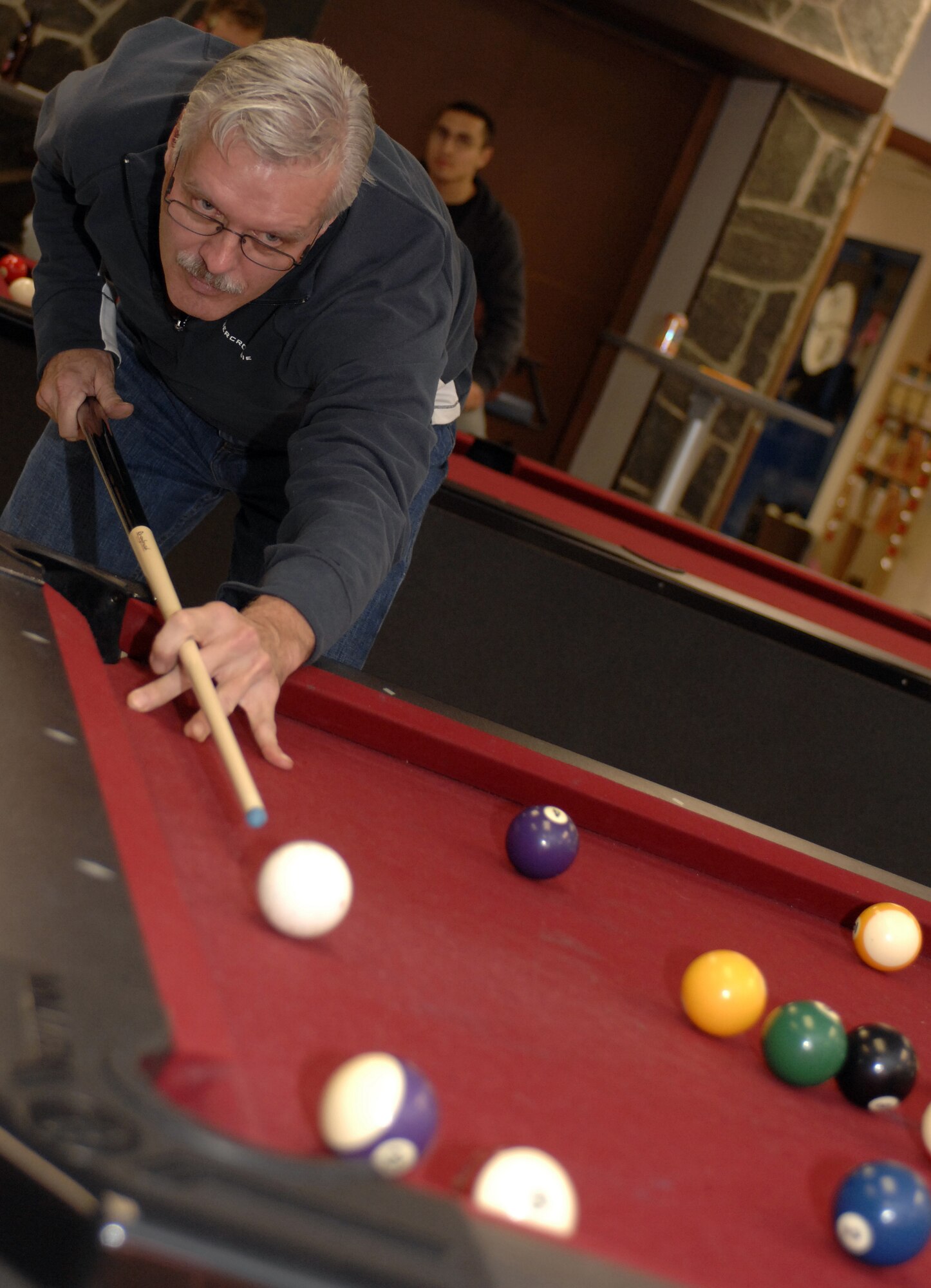 Aviano hosts pool tournament > Aviano Air Base > Display