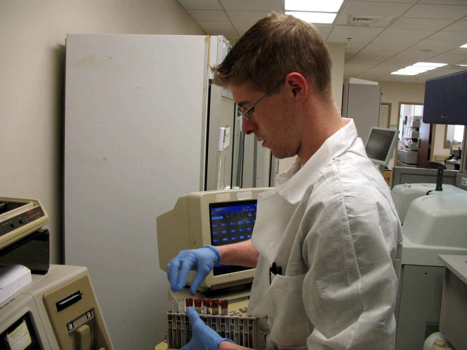 Aviano undergoes blood bank inspection > Air Force > Article Display