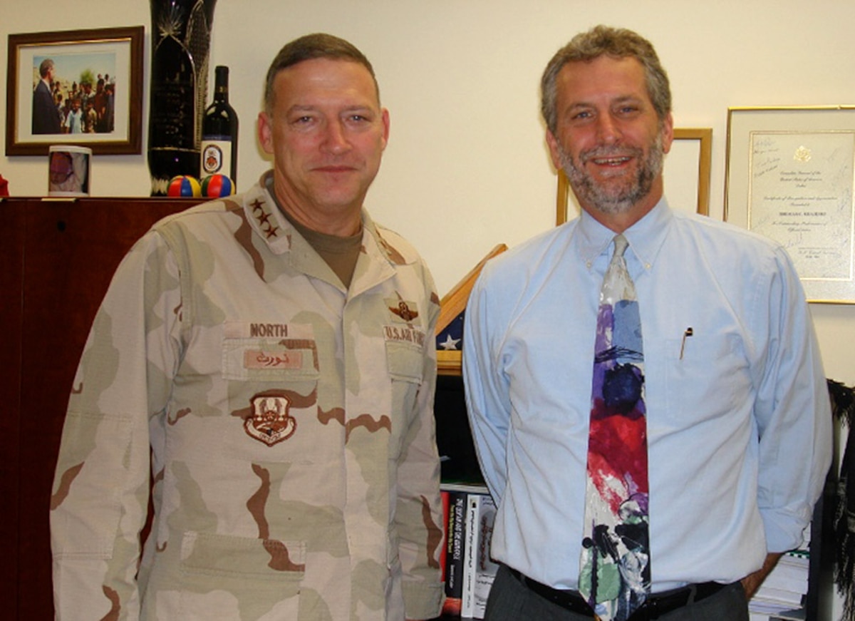 Senior air operations official visits Yemen > Air Force > Article Display