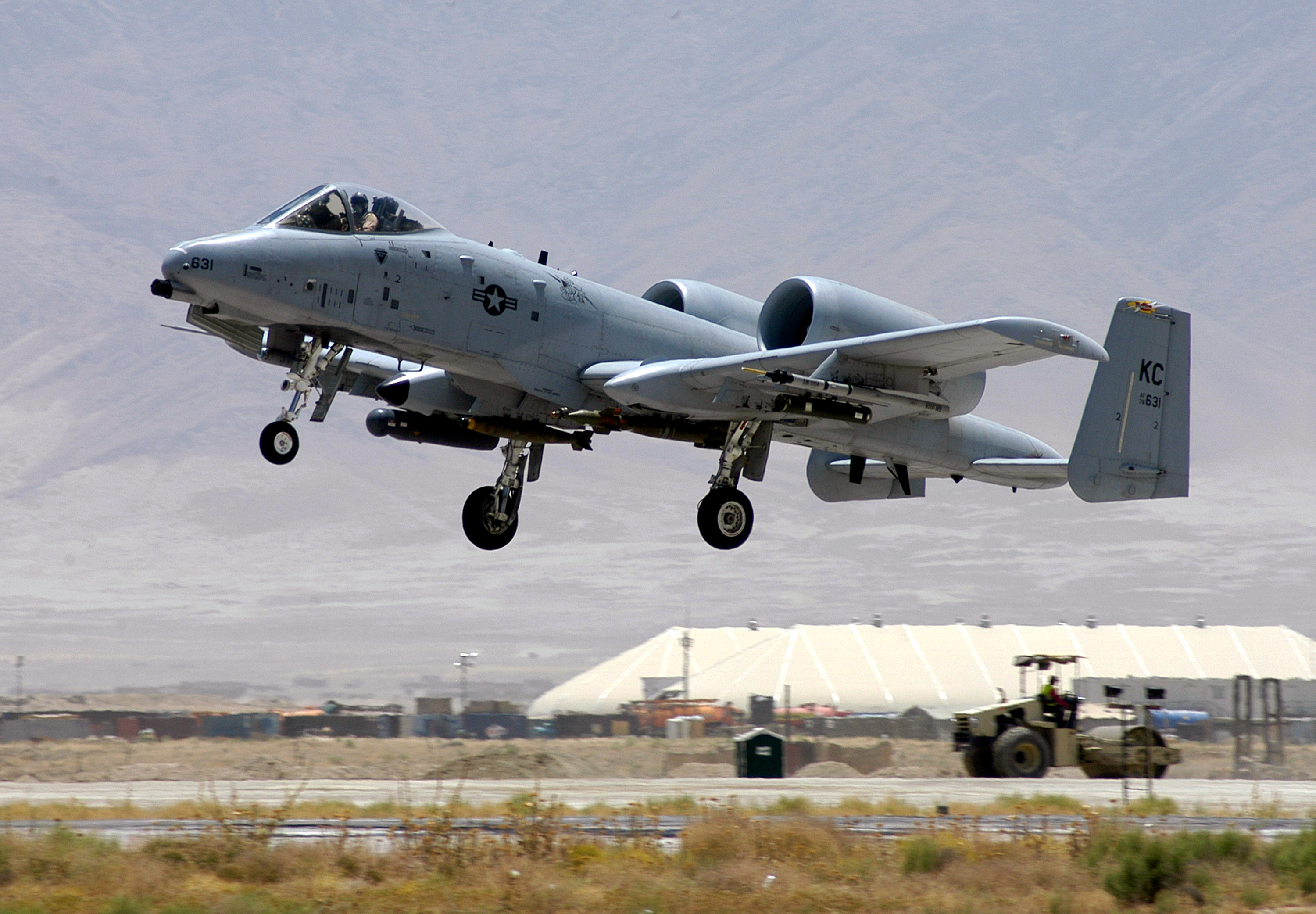 Air Force Reserve A-10s get 'smart' systems > Air Force > Article Display