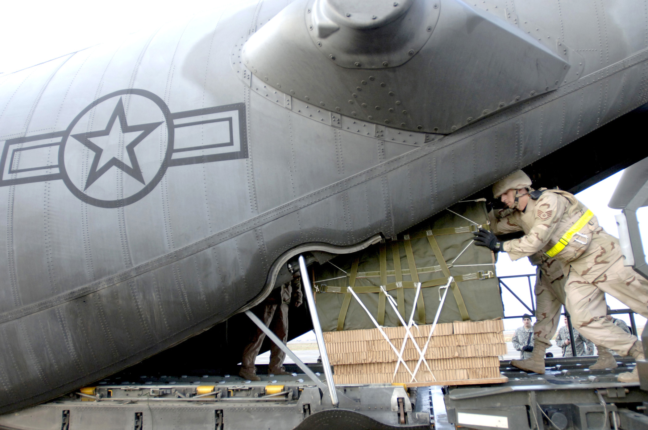 First JPADS improved system airdrop over Iraq a success > Air Force ...