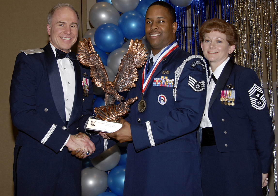 82nd TRW names annual award winners > Sheppard Air Force Base > Article ...
