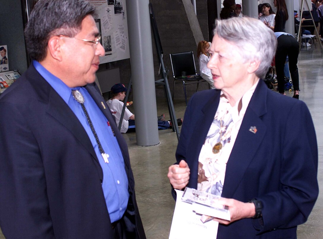 Wayne Taylor Jr., chairman of the Hopi Indian tribe, chats with retired ...