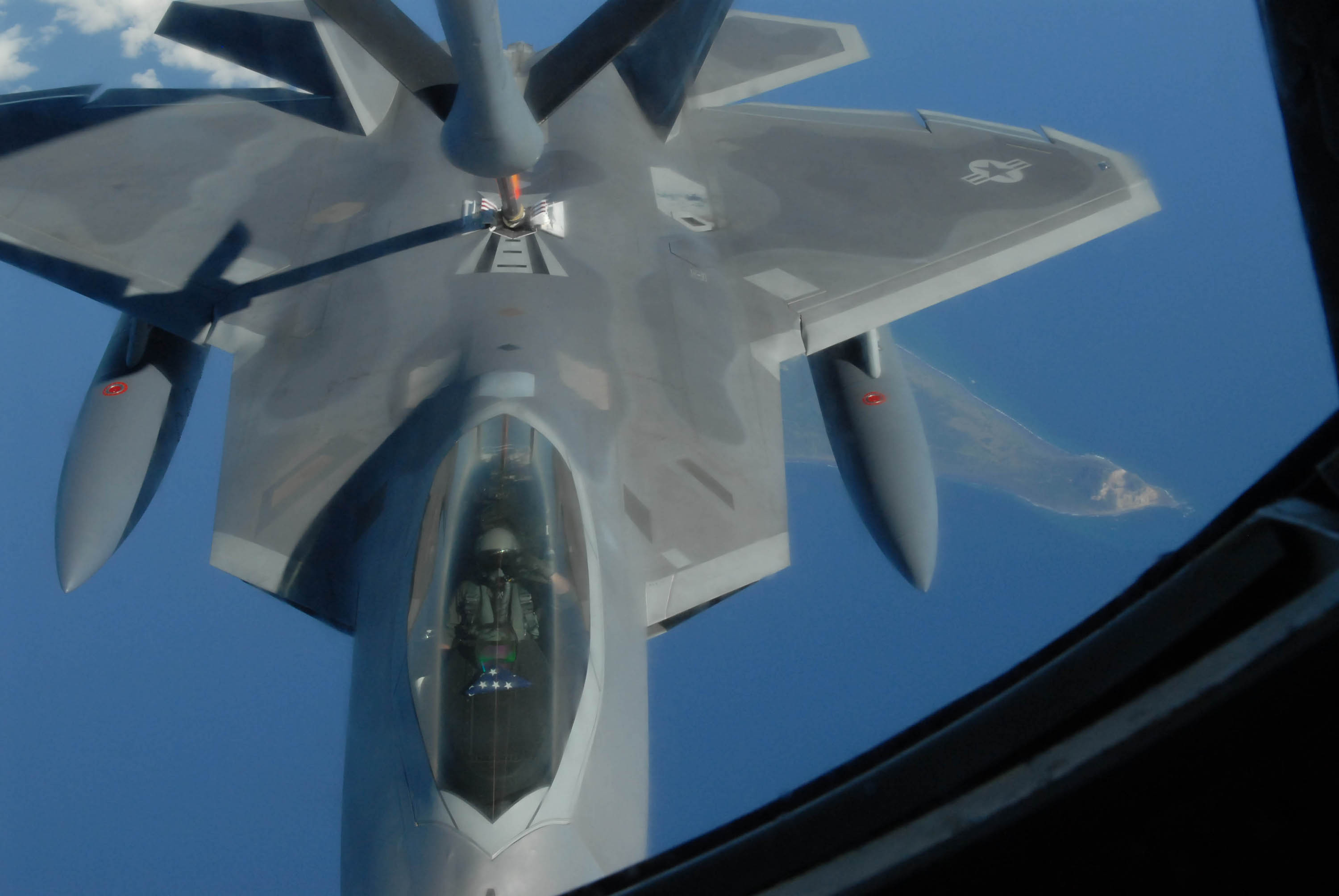 Refueling the Raptor > Air Force > Article Display
