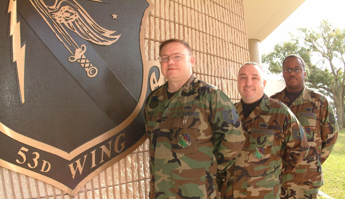 53d Top 4 chooses new leaders > 53rd Wing > Article Display