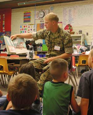 Marines volunteer at school > United States Marine Corps Flagship ...
