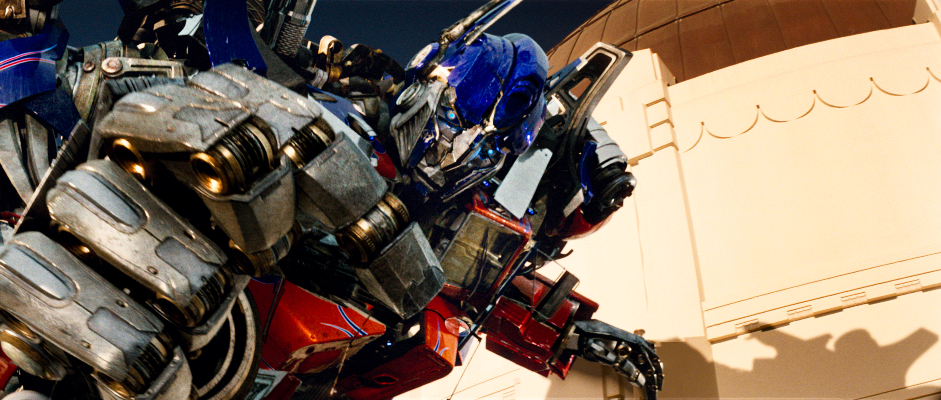 'Transformers' puts Airmen, aircraft on big screen