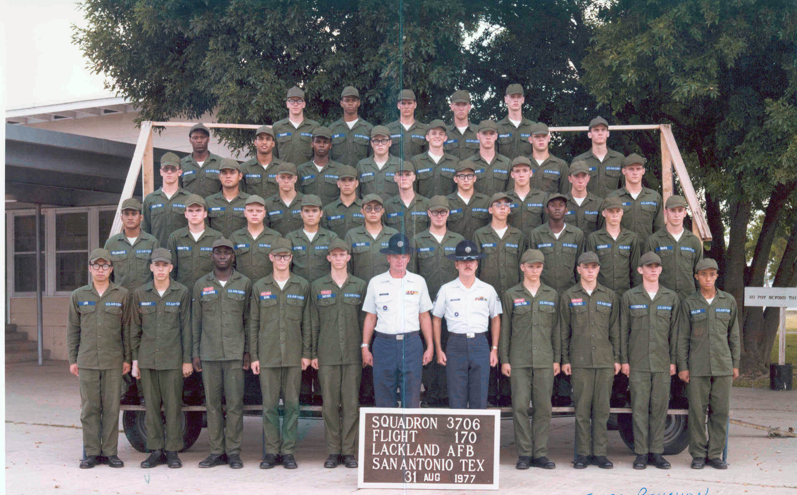 3706 Flt 170 Aug 1977