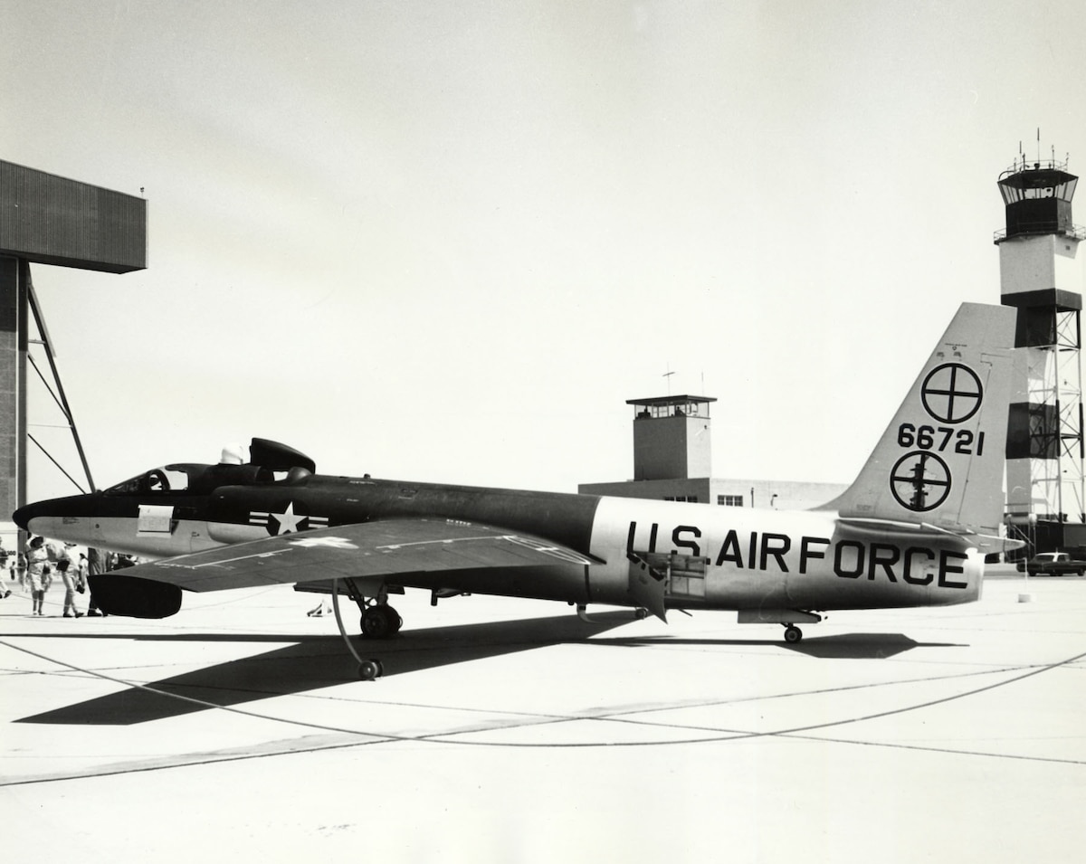 U-2s Around the World in the Cold War > National Museum of the United ...