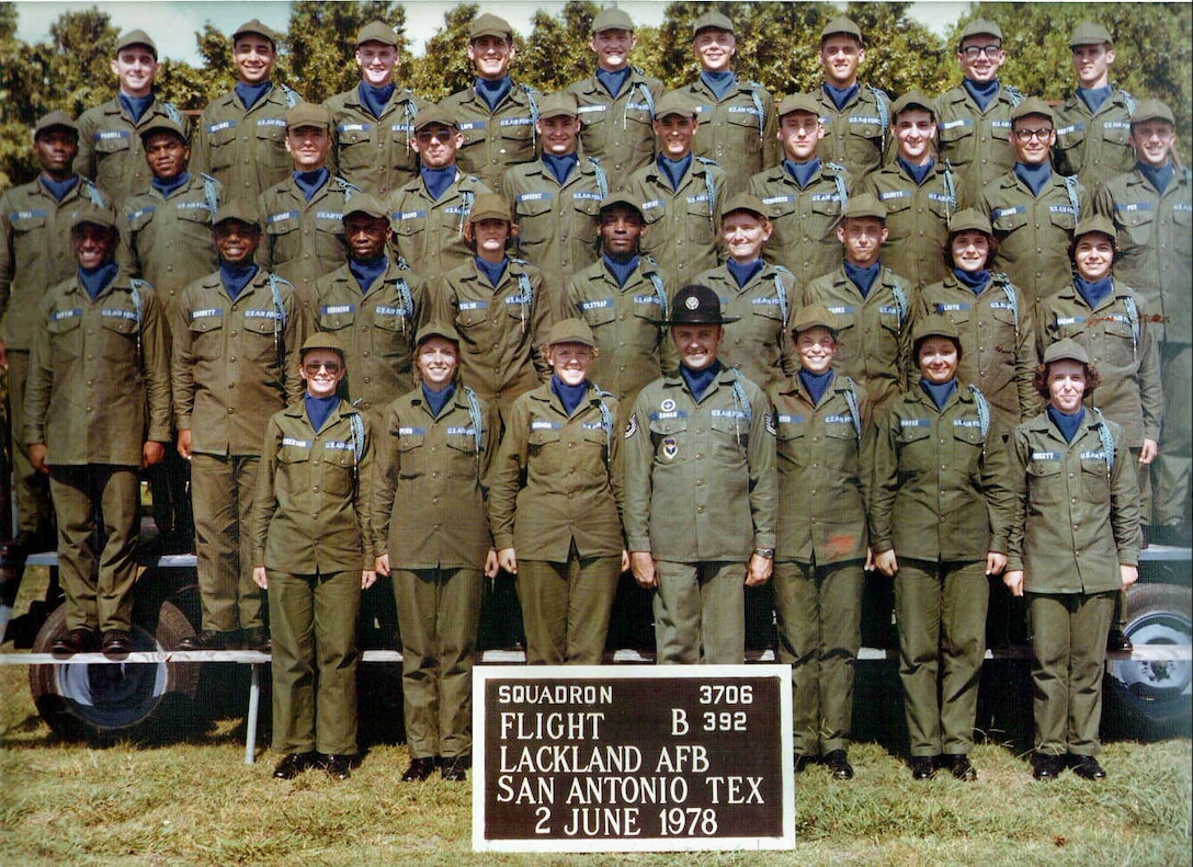 3706 Flt B392 Jun 1978