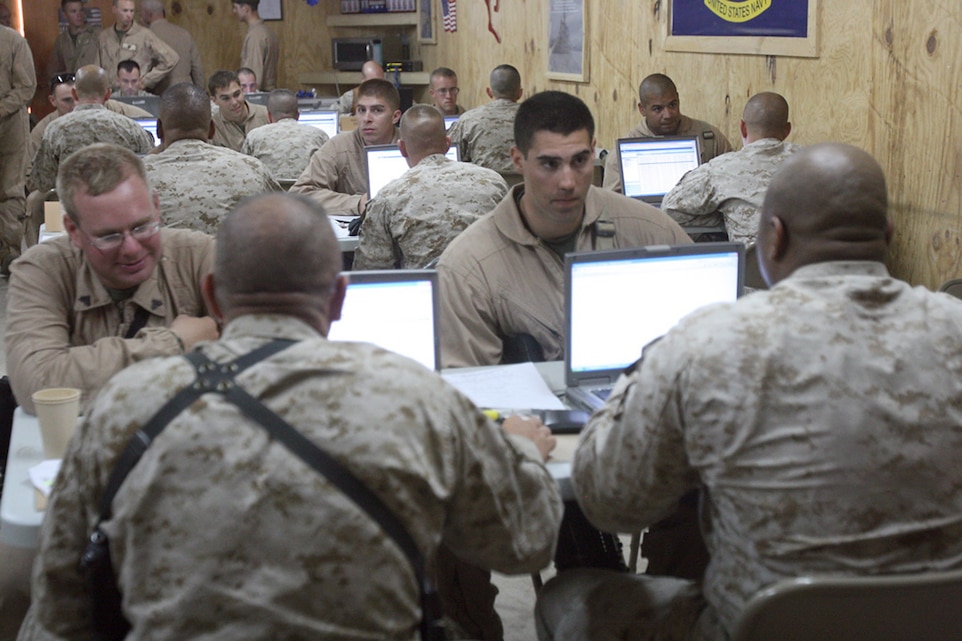 ‘Road show’ visits Task Force Highlander, Monitors take gloves off ...