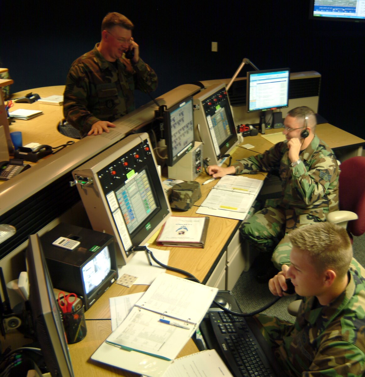 Command post: 442nd Fighter Wing's nerve center > 442d Fighter Wing ...
