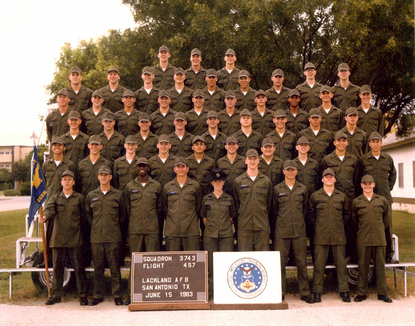 3743 Flt 457 Jun 1983