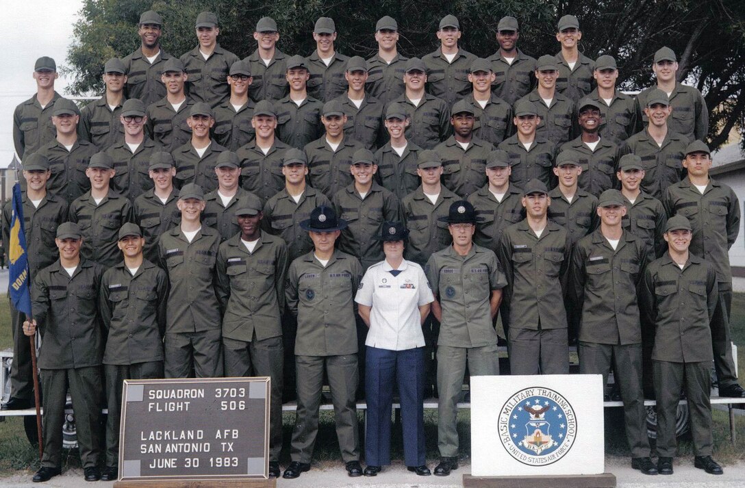 3703 Flt 506 Jun 1983