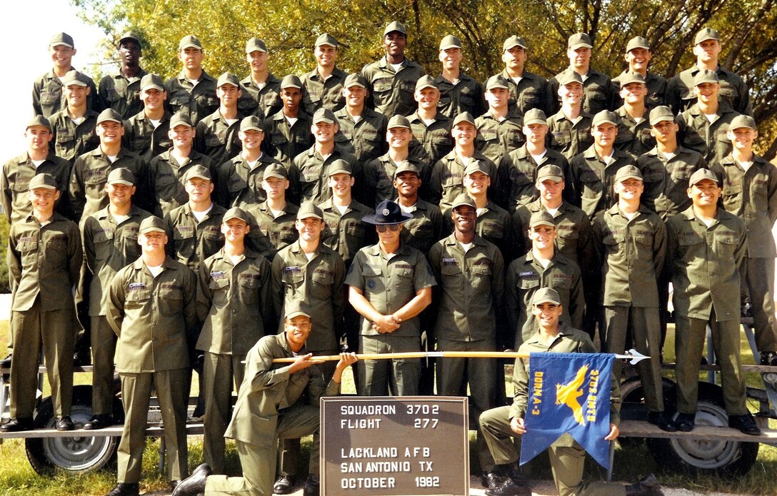 3702 Flt 277 Oct 1982