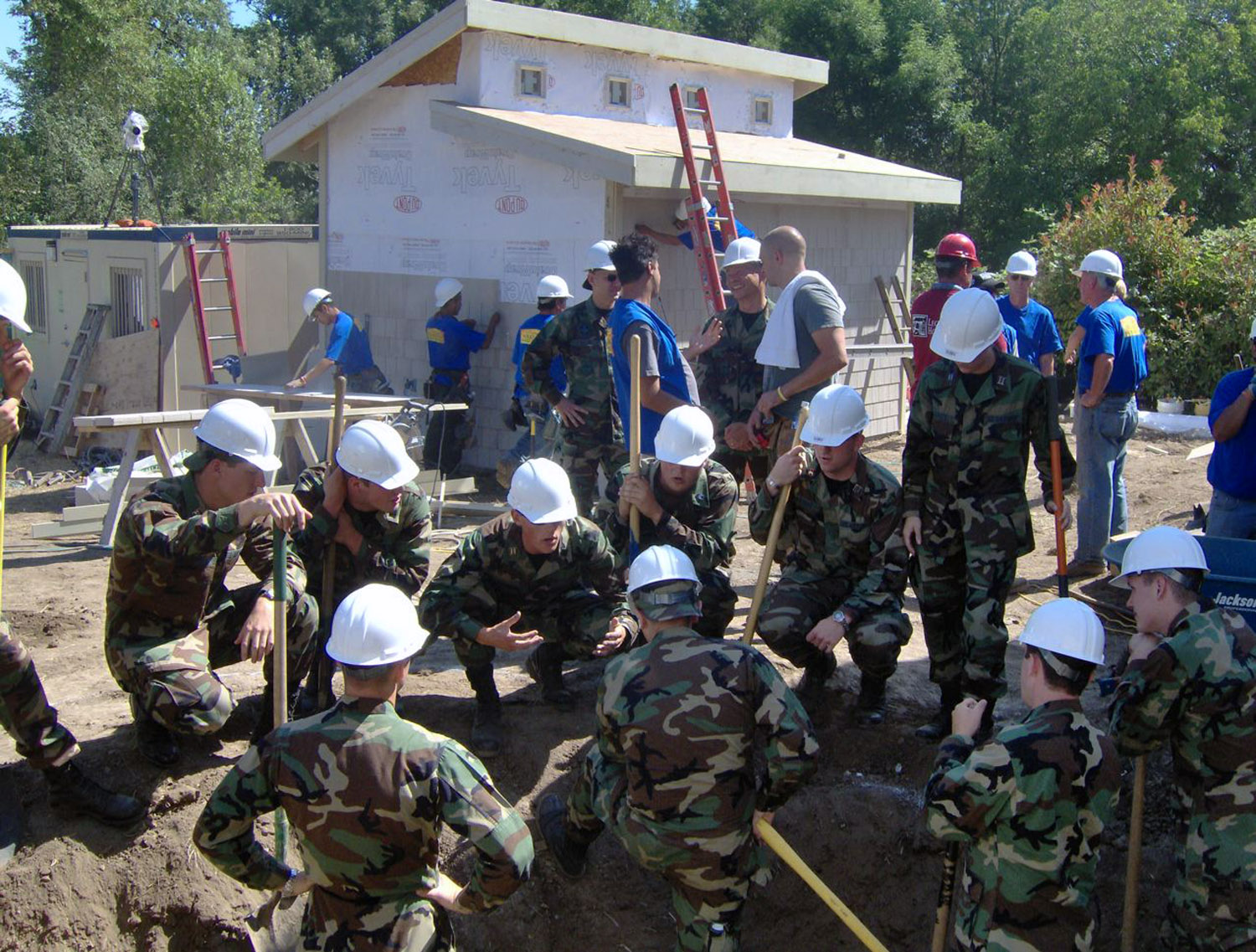 Oregon ROTC cadets go to the extreme > Air Force > Display
