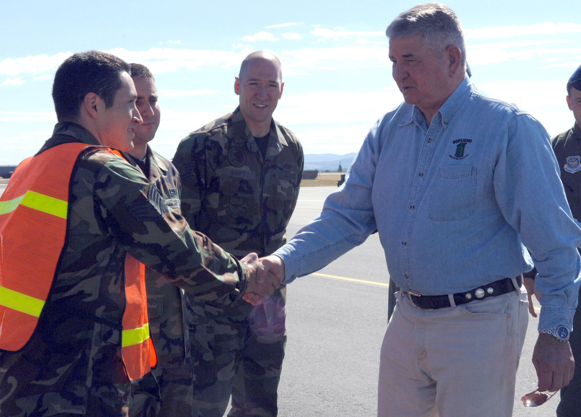 Gen. Fogleman visits Fairchild, praises AMC