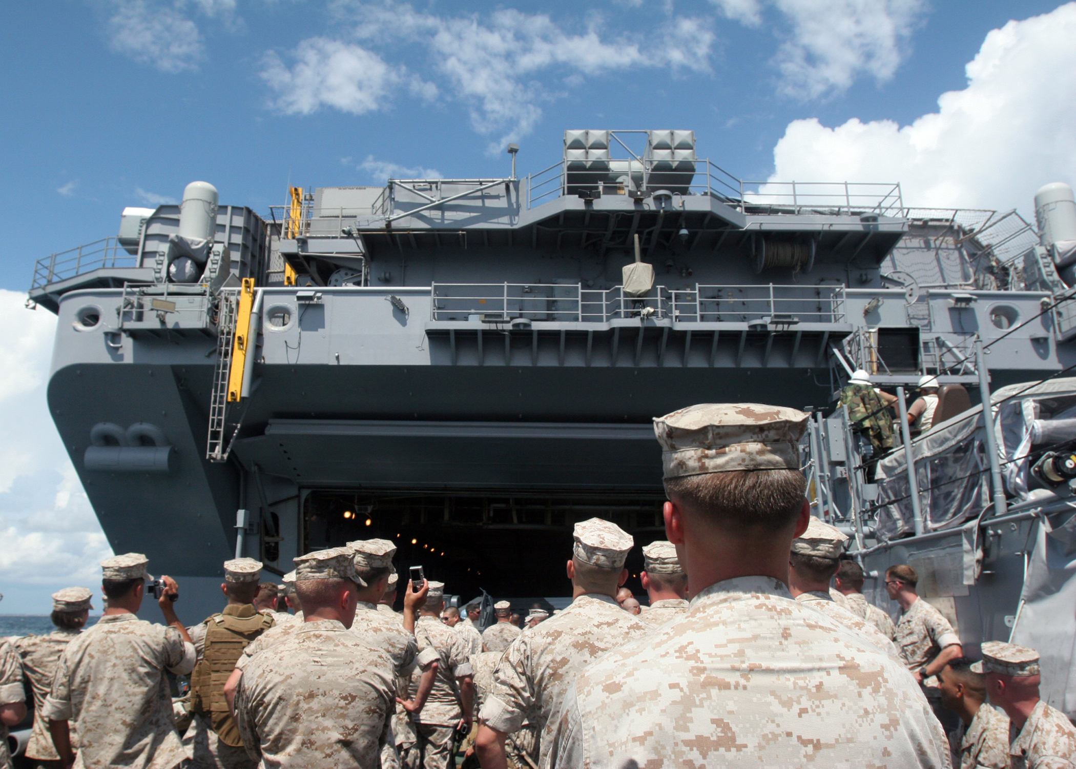 22nd Marine Expeditionary Unit (Special Operations Capable) sets sail ...