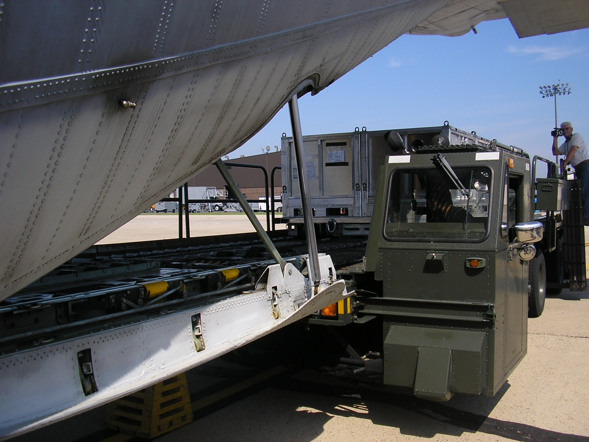 Aerial porters help demonstrate new transportation concepts > Air Force ...