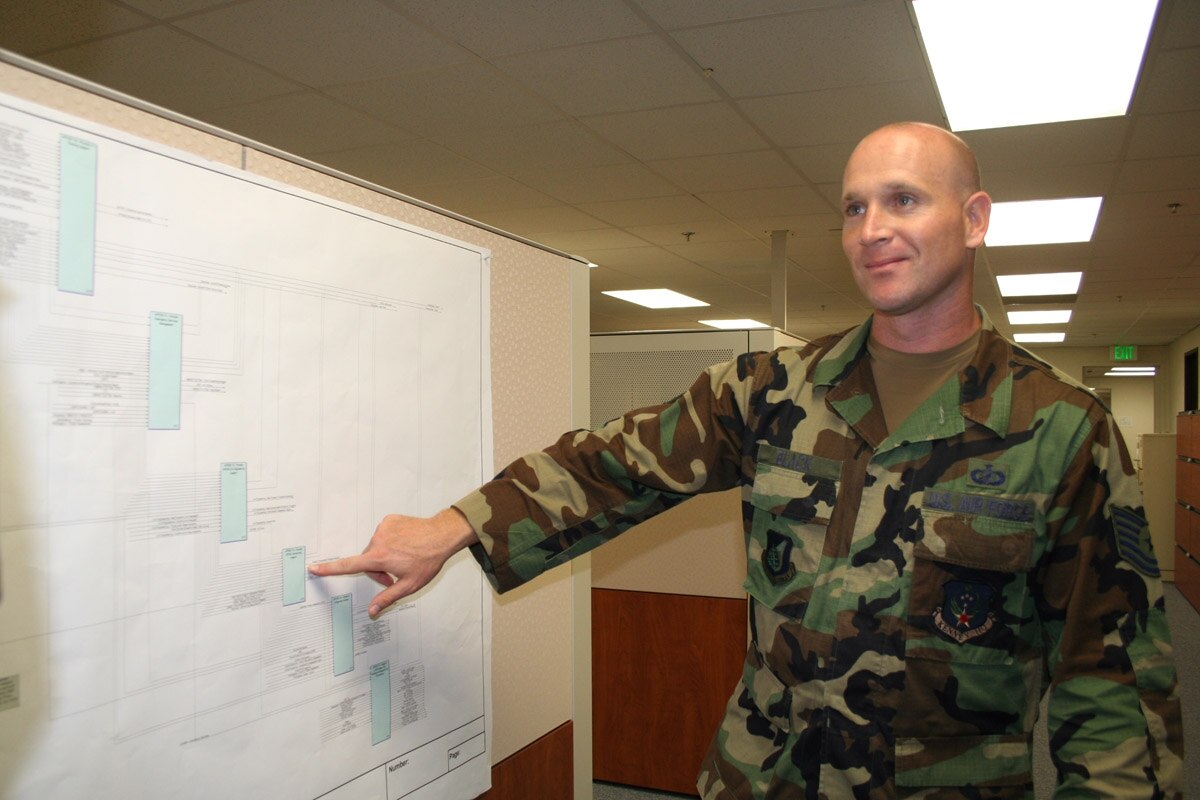 13th Air Force Airman named contracting's best > Pacific Air Forces ...