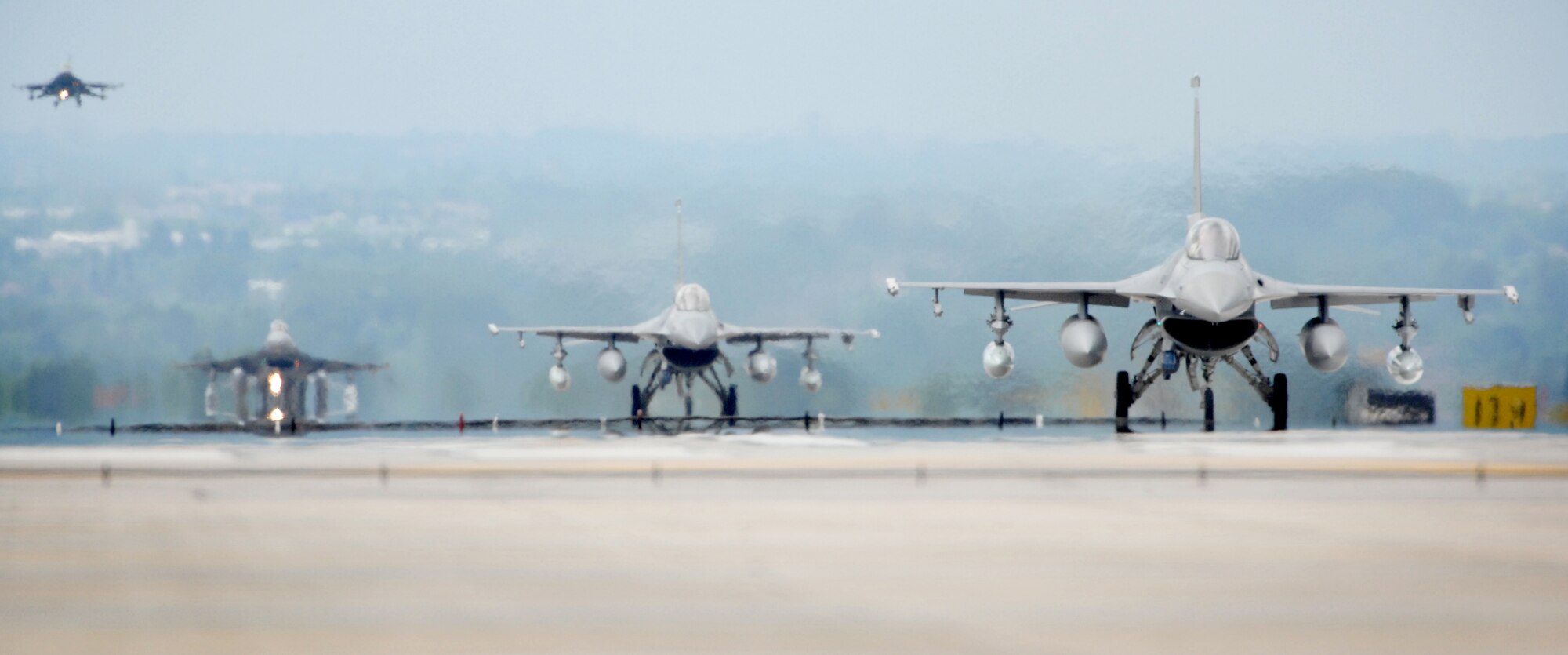 Buzzards return home > Aviano Air Base > News Display