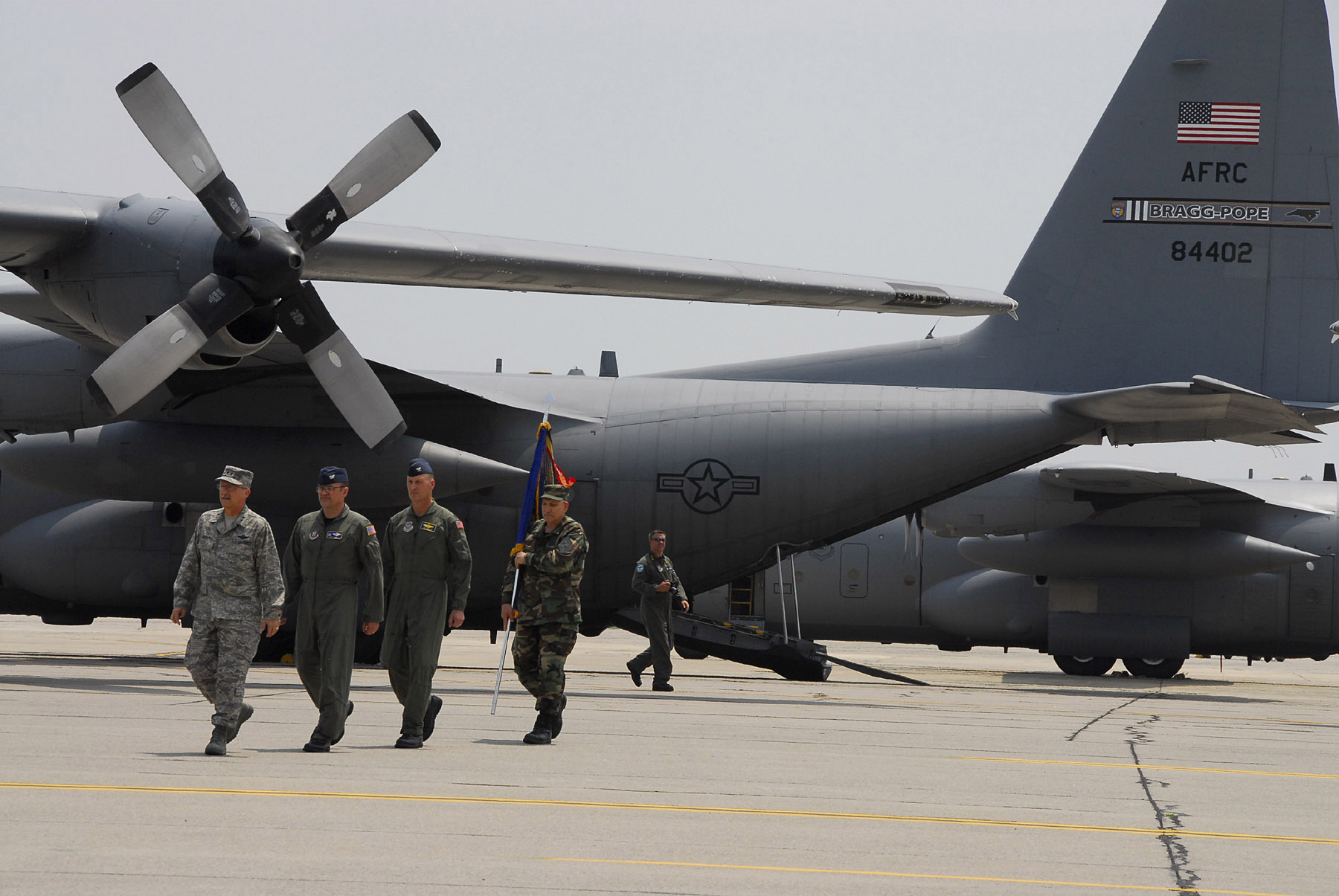 Farewell Flying Badgers -- Wisconsin wing flag moves to Pope AFB > Air ...