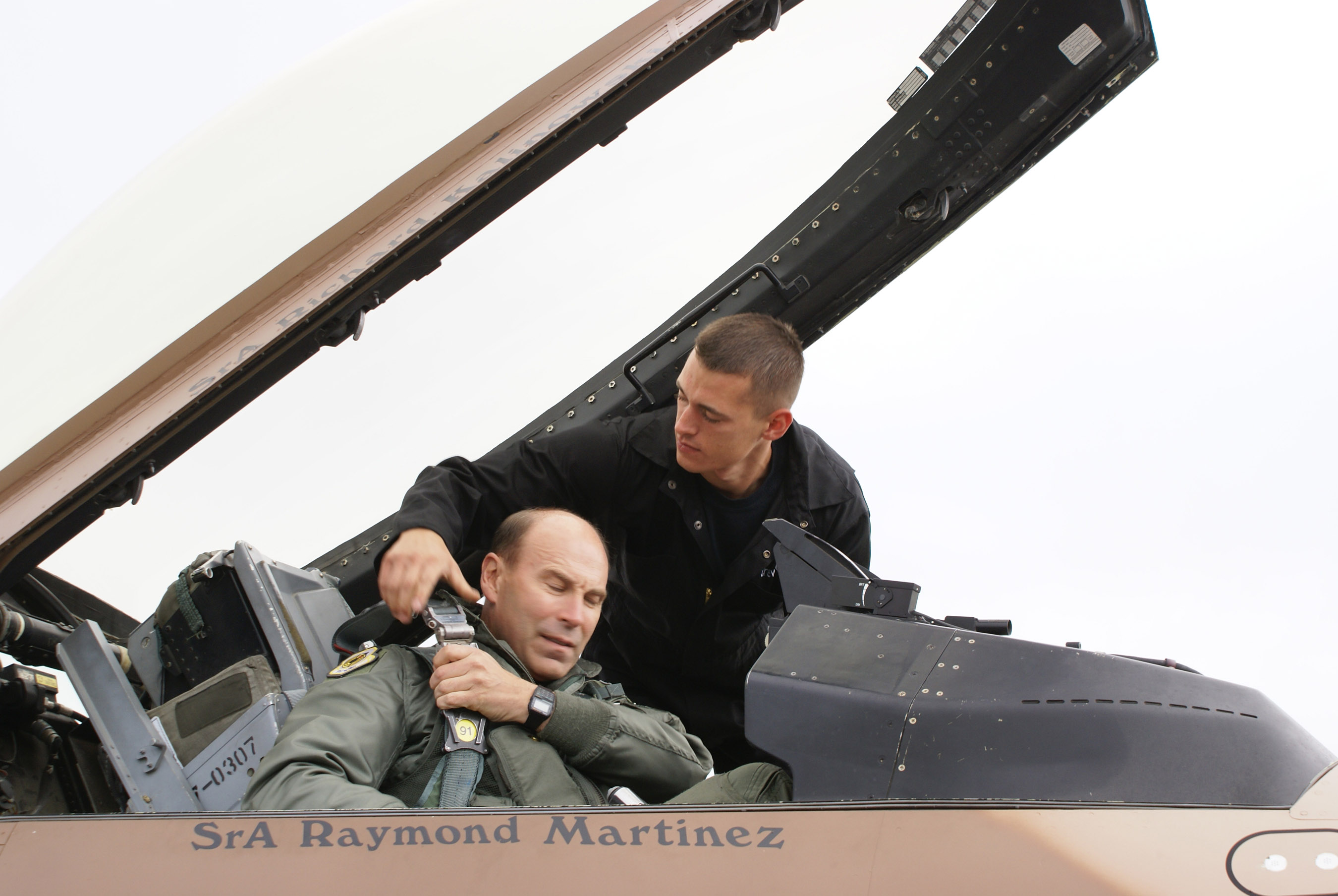 Pilots get taste of combat during Red Flag-Alaska > Air Force > Article ...