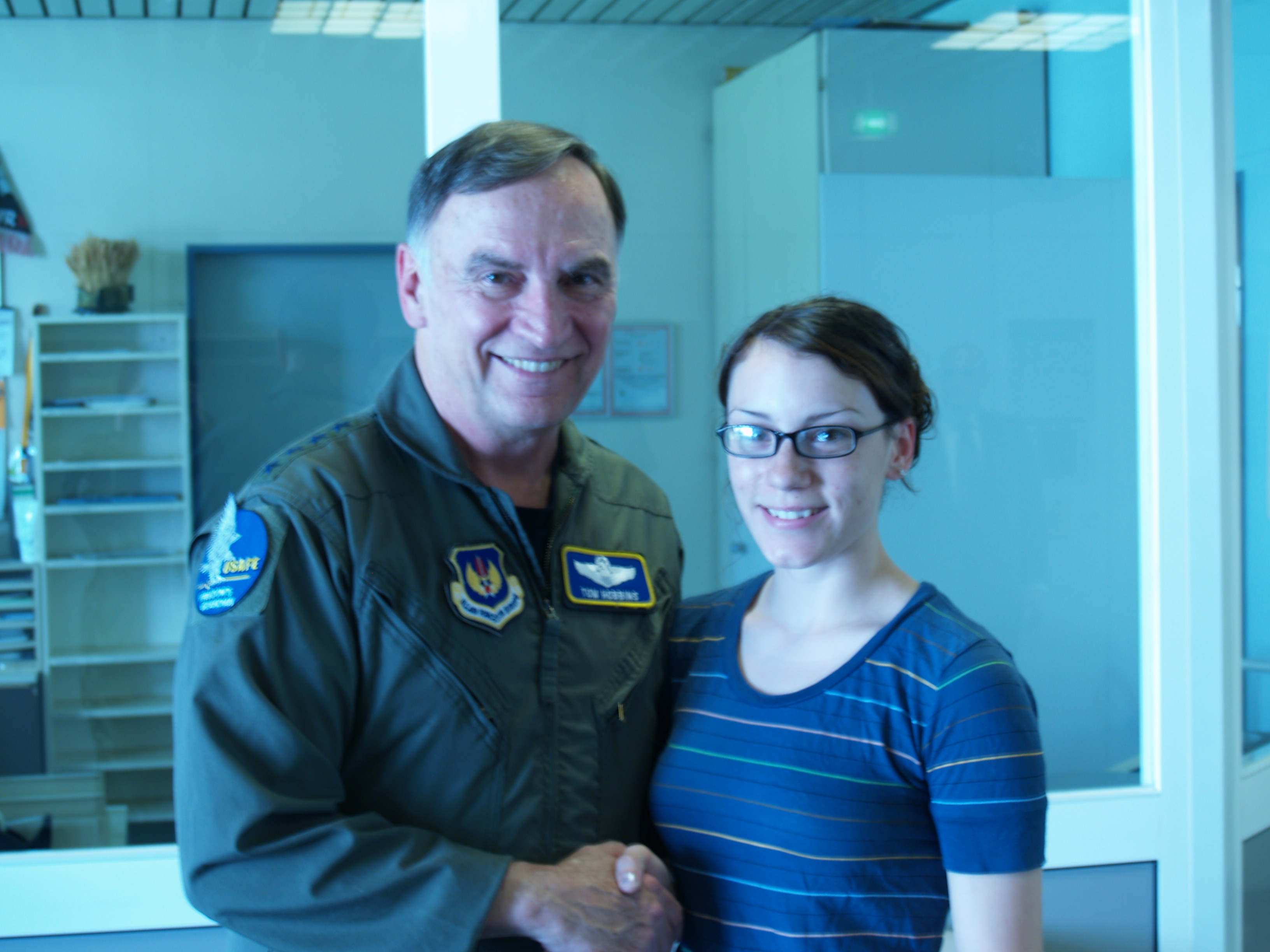 Airman 1st Class Holston meets Gen. Hobbins