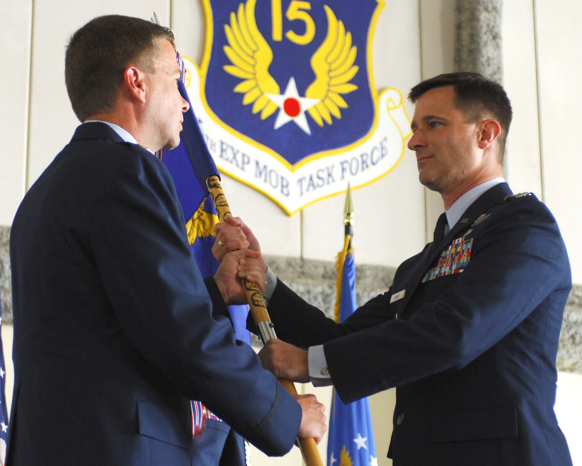 730th AMS CC moves on > Yokota Air Base > Article Display