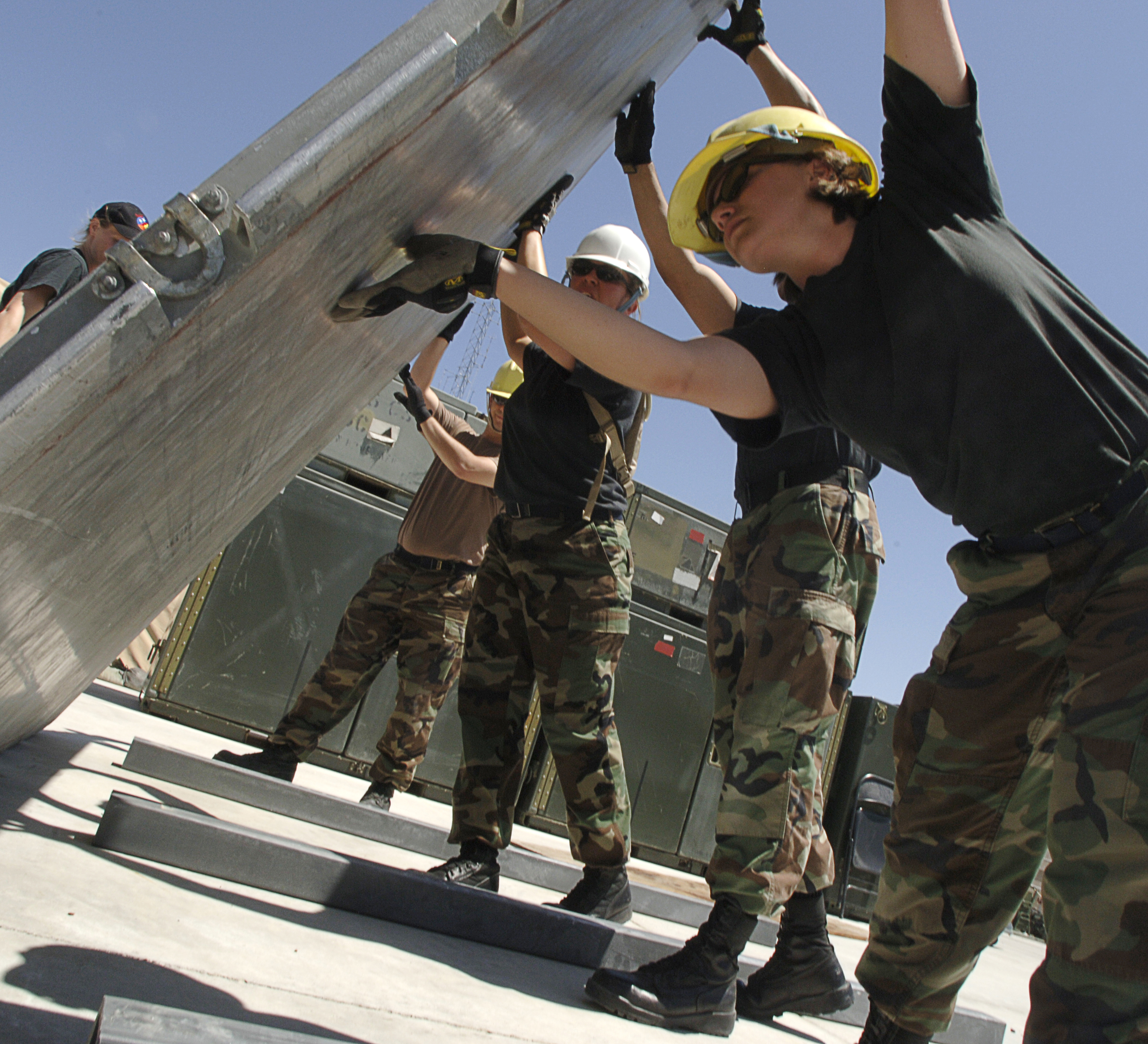 Airmen prepare pallets > Mountain Home Air Force Base > Article Display