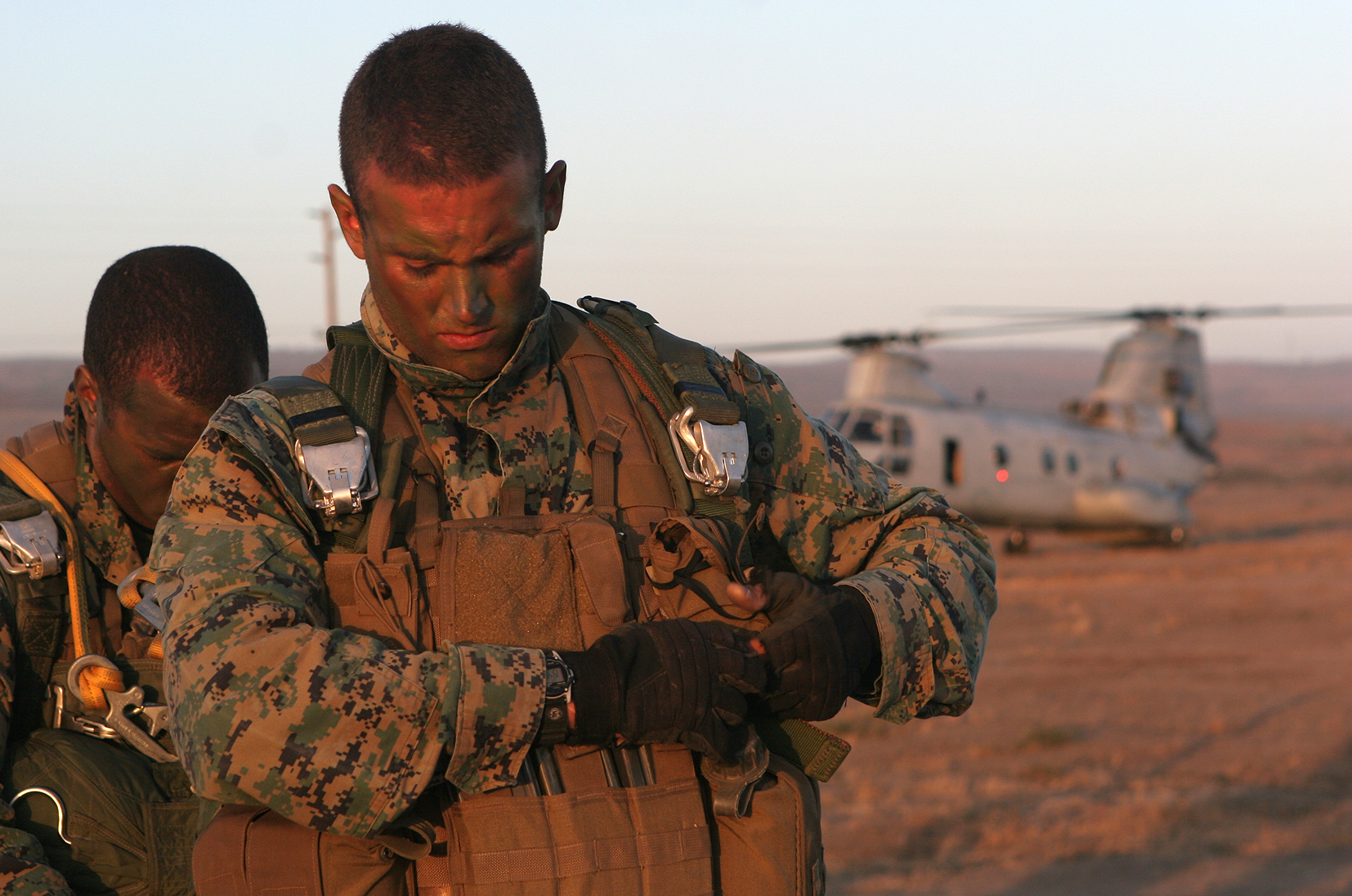 Radio Recon Team jumps into action during pre-deployment training ...
