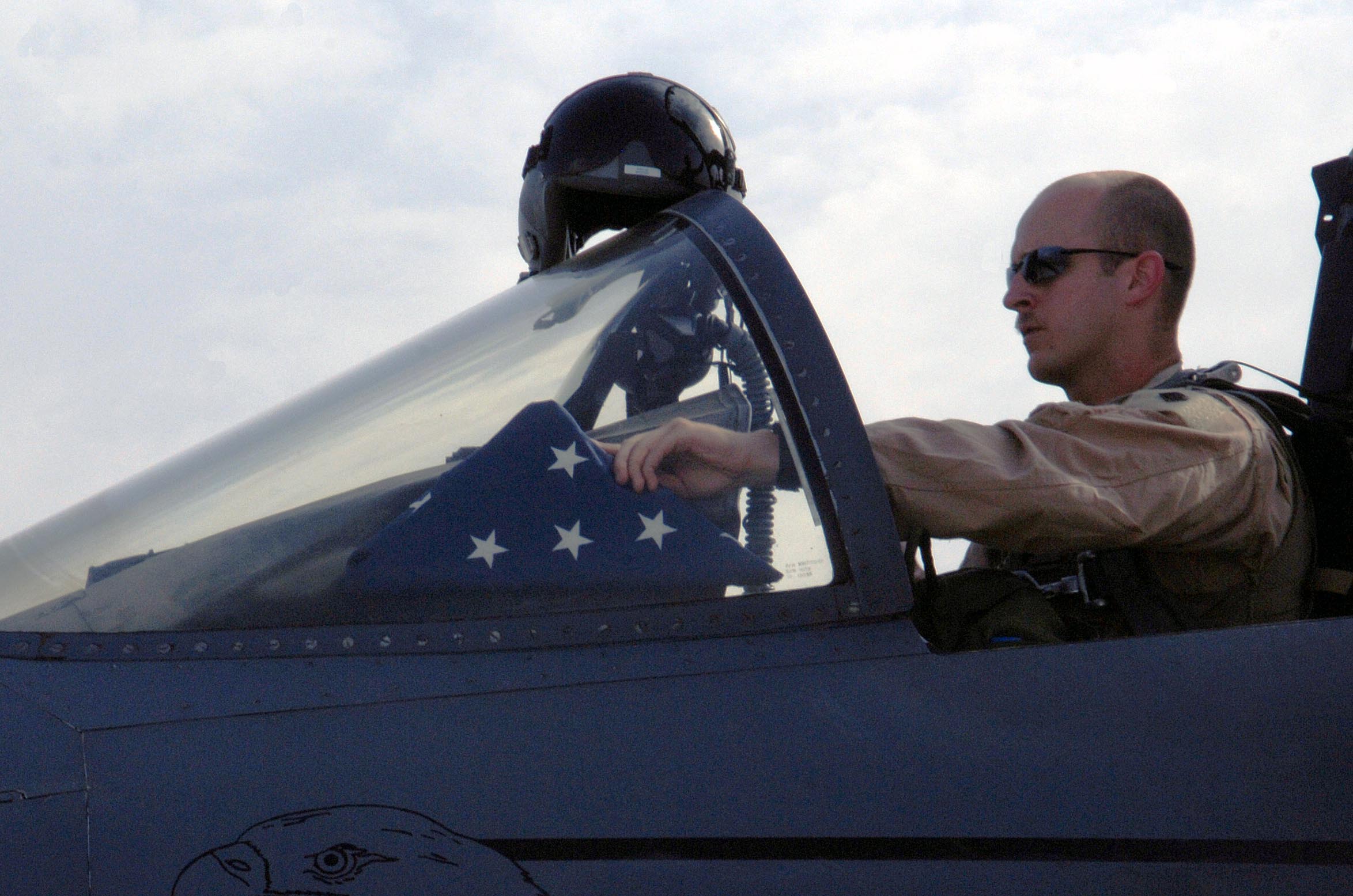 F-15 flies flags on combat sorties