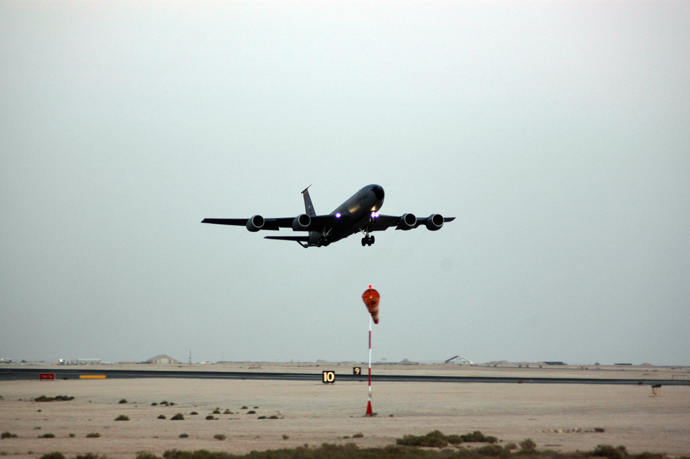 Airmen meet challenge, supporting surge for Operation Iraqi Freedom > U ...